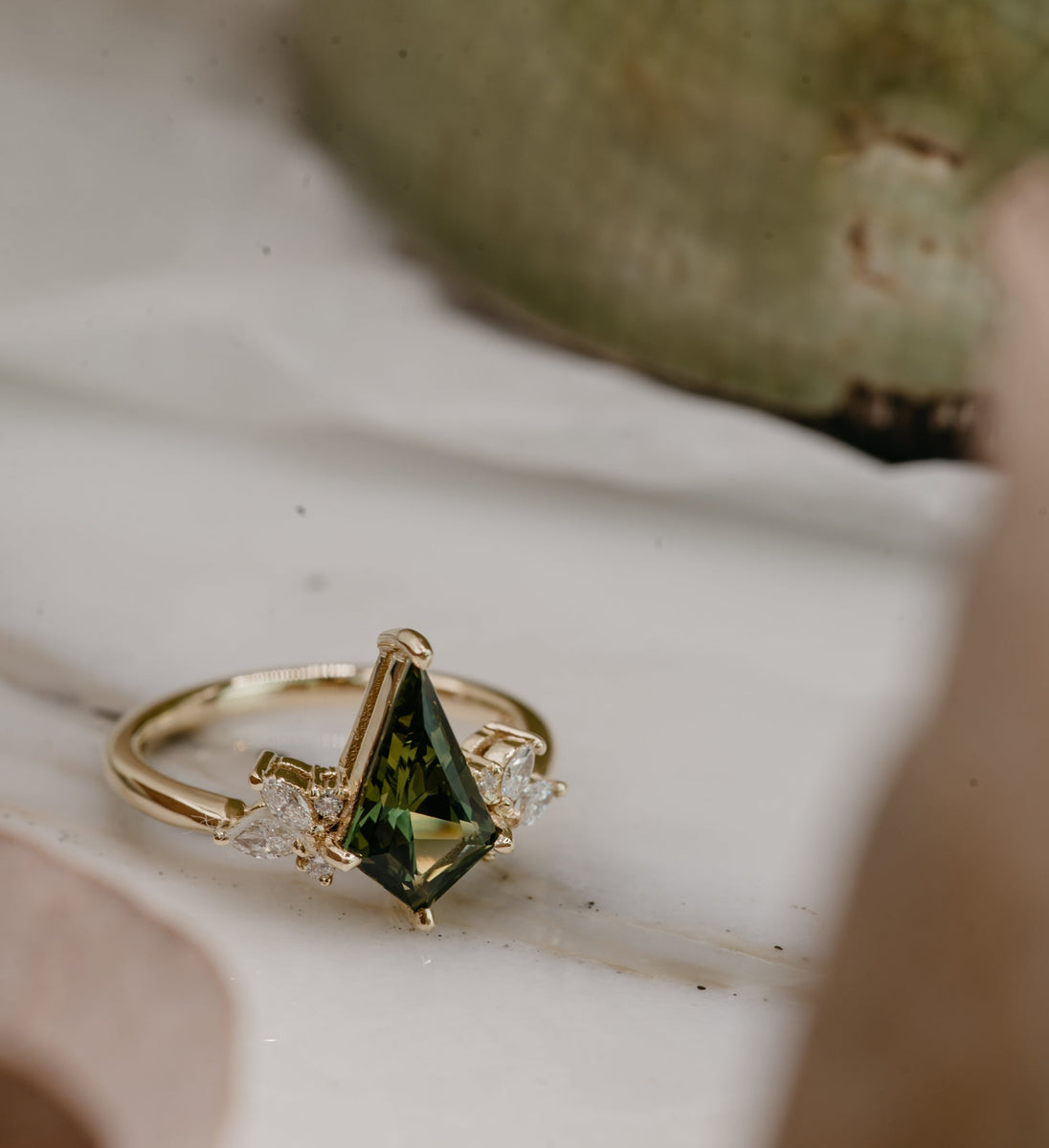 Symmetrical Kite Parti Sapphire – Laher